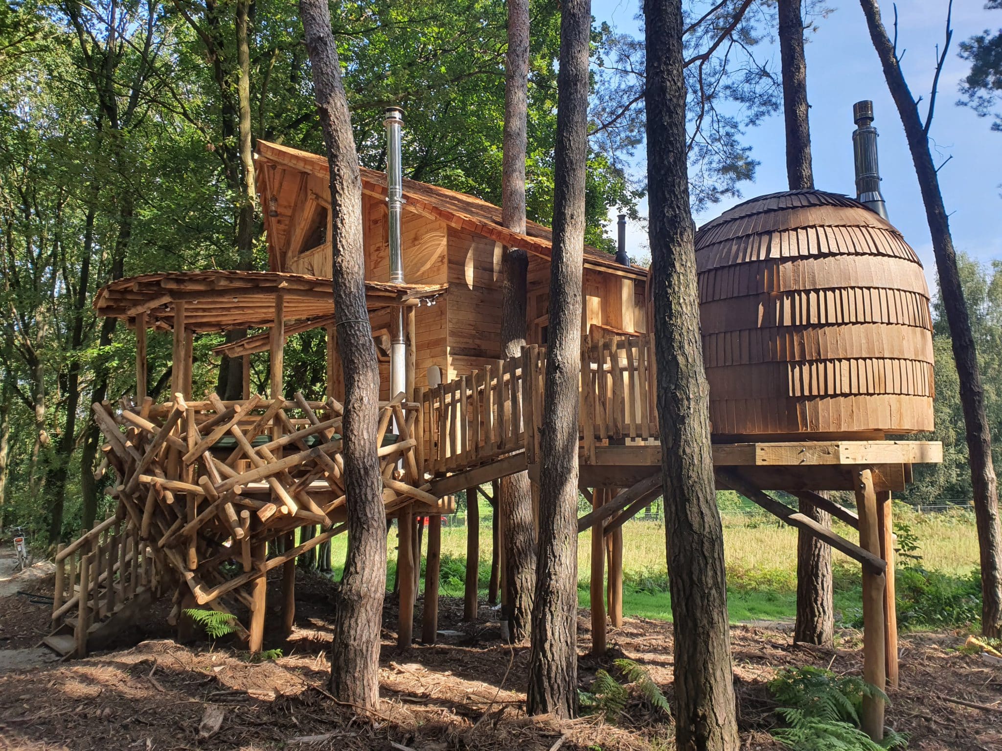 Overnachtingsboomhut met sauna - Warredal Neeroeteren - De boomhutbouwster